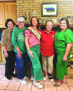Fair queen and her mother speak at Winbury Club meeting | The Era-Leader